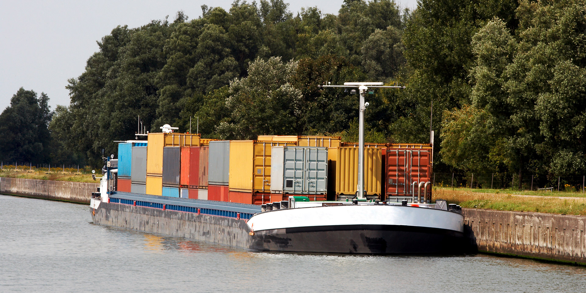 Pros & Cons of Water Transport: Ship Speed, Shipment Visibility, More ...